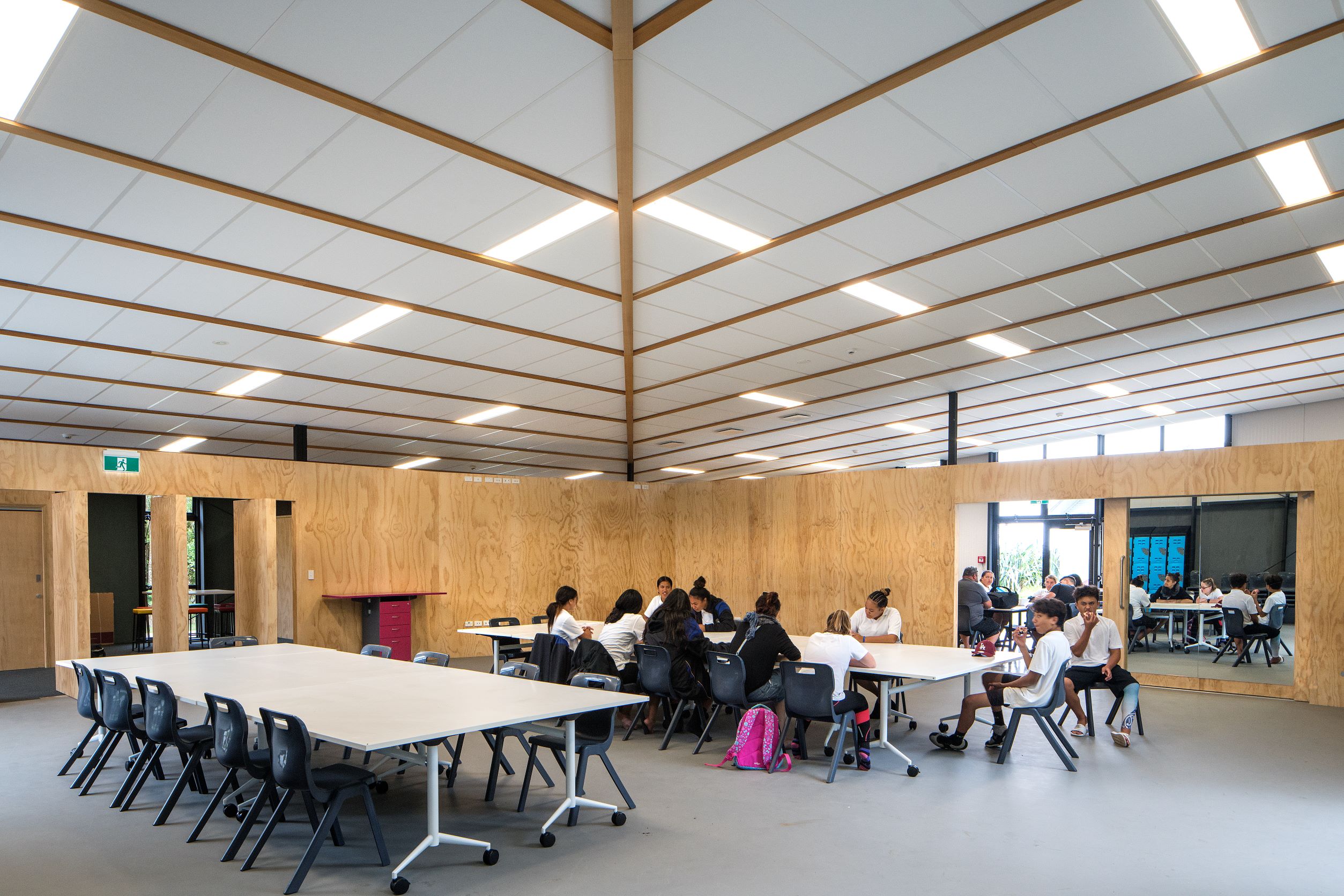 S&T - Te Pi’ipi’inga Kākano Mai I Rangiātea